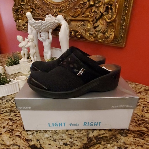 Bzees | Shoes | Ladies Bzees Dolce Clogs W Cloud Tech | Poshmark